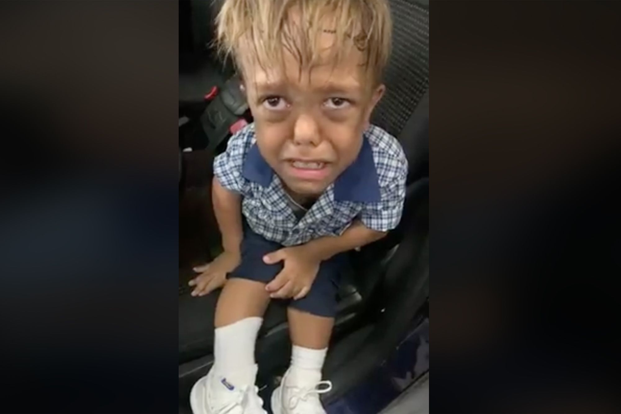 L’appel de détresse poignant d’un enfant atteint de nanisme victime de ...